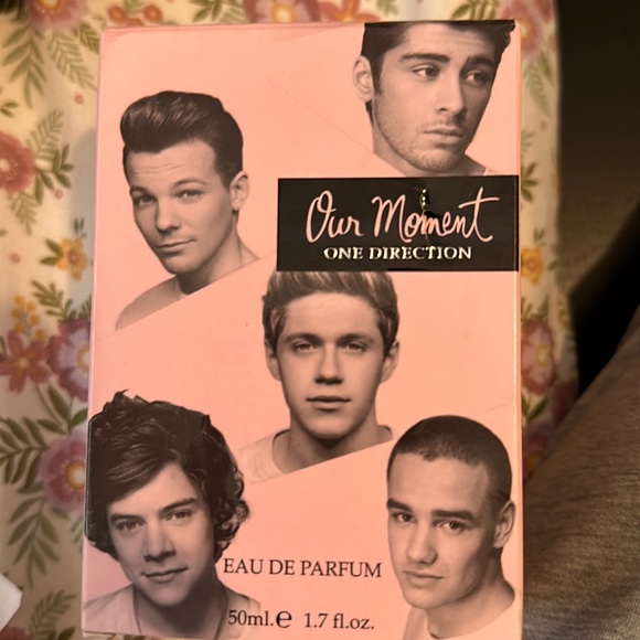 1D | Bath & Body | Empty Box Of A Revolutionary Iconic Worldwide ...